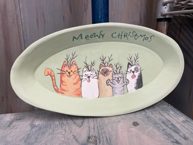 Winter Pottery, Surprise paintings from new artist, Super Bowl ...
